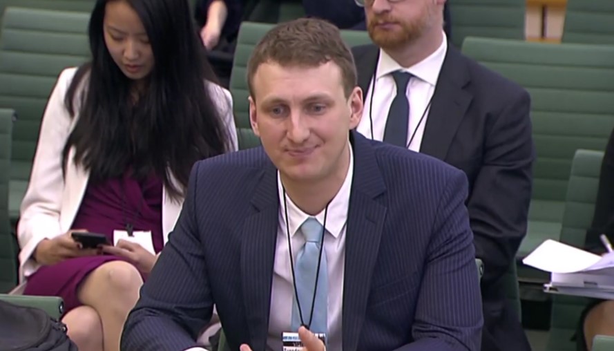 Von der Wissenschaft zur kommerziellen Datensammlung: Cambridge ...